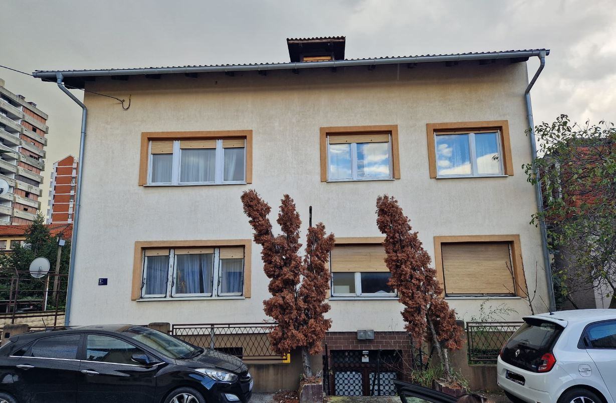 Stambeno-poslovna zgrada - Zagreb (Gornja Dubrava), 676.00 m2 (prodaja)