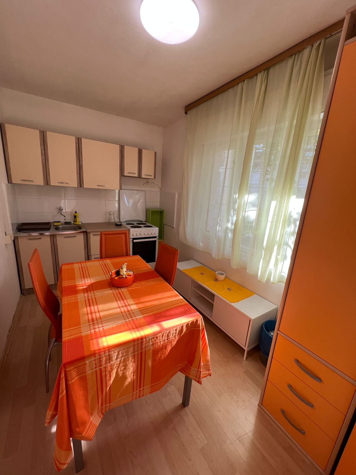 Stan: Brda,Split, 69.00 m2 - ZA RADNIKE! (iznajmljivanje)