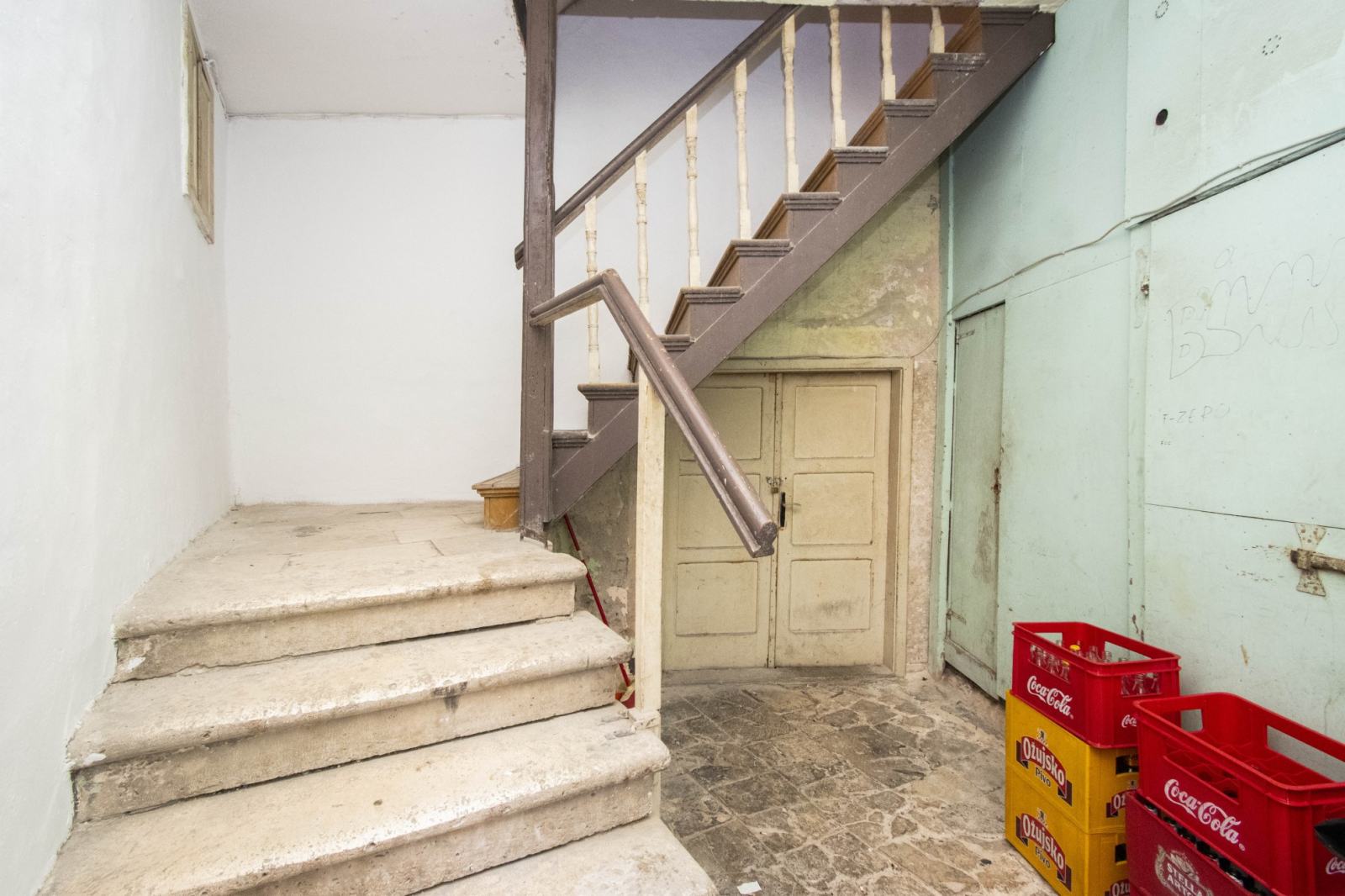 Stan u centru grada, nadomak rive, Šibenik, 80 m2 (prodaja)