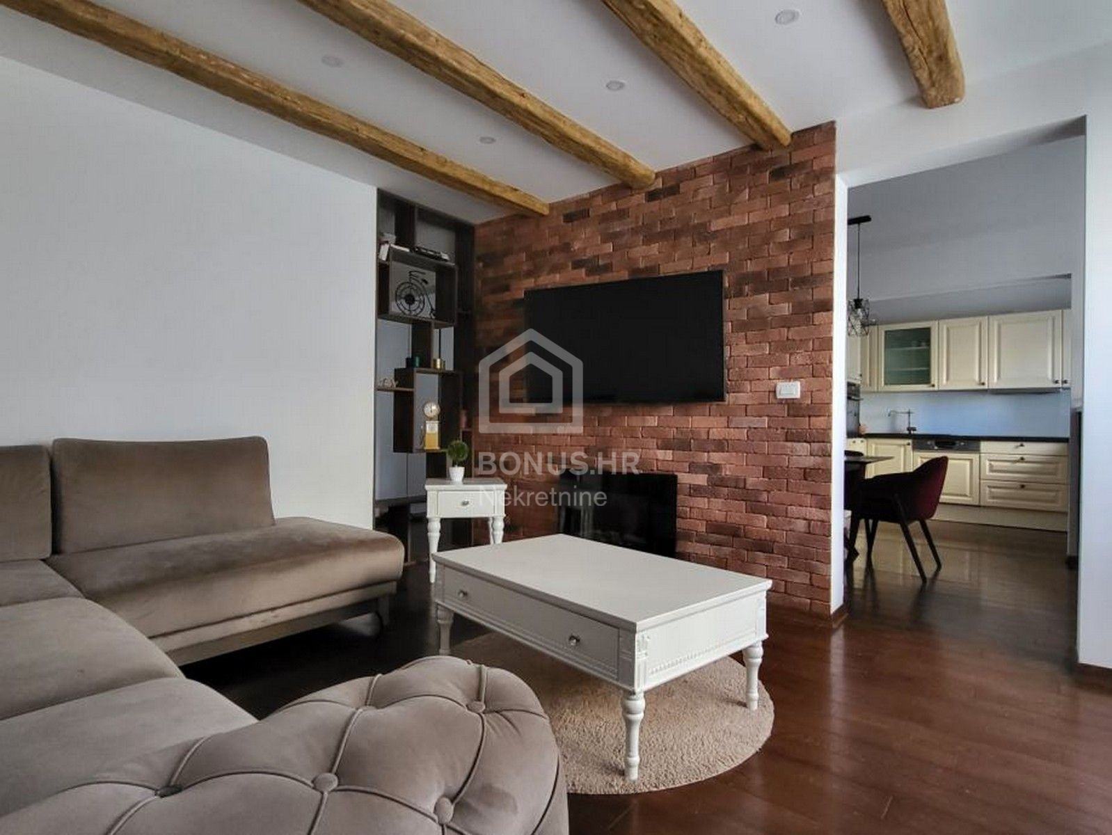 PRODAJA - STAN 85m2 -renoviran i potpuno namješten -ZADAR, VOŠTARNICA ...