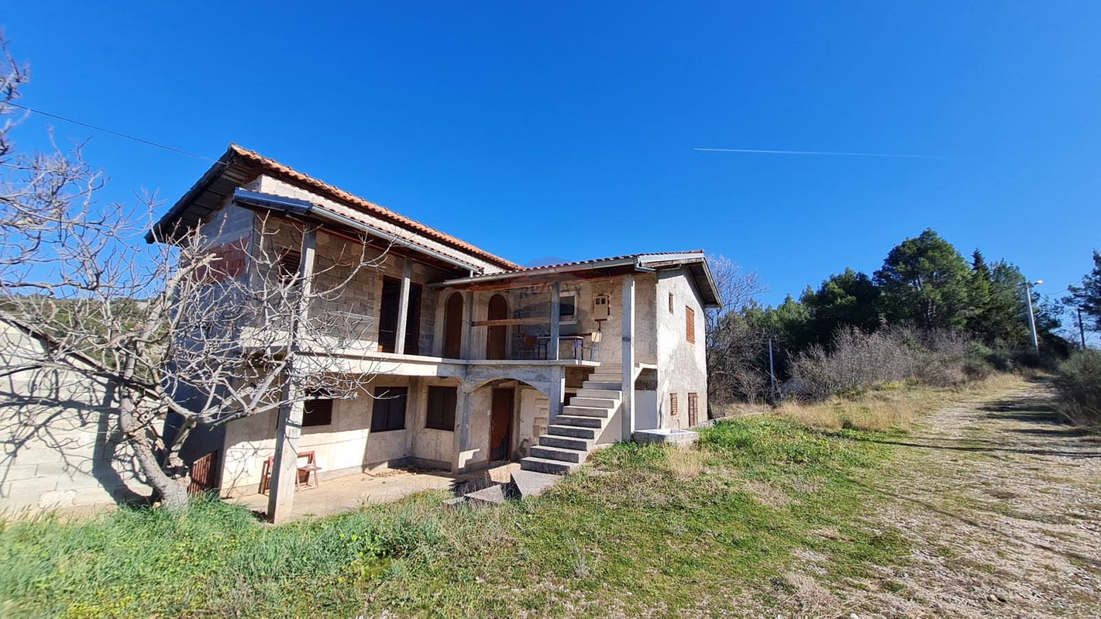 STAN U PRIZEMLJU 40 M2 - VRPOLJE (prodaja)