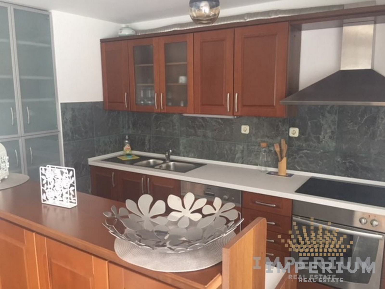 Stan: Split, 100.00 m2, FIRULE, PRODAJA (prodaja)