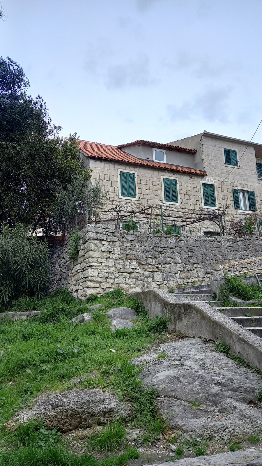 Split, Radunica, 52 m2, 2 sobni, pogled na more (prodaja)