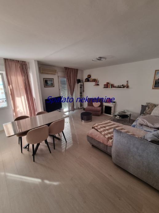 Stan - Split - Brda 67.00 m2- RENOVIRAN (prodaja)