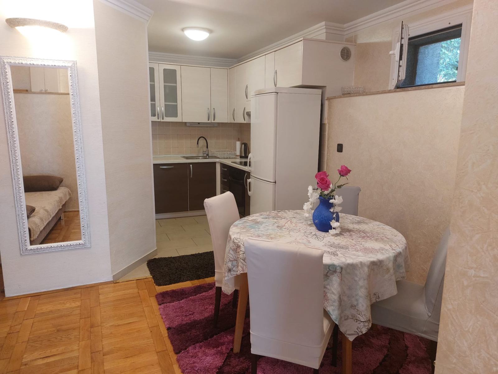 Stan: Split,Spinut,55.00 m2,sa režijama i parkingom (iznajmljivanje)