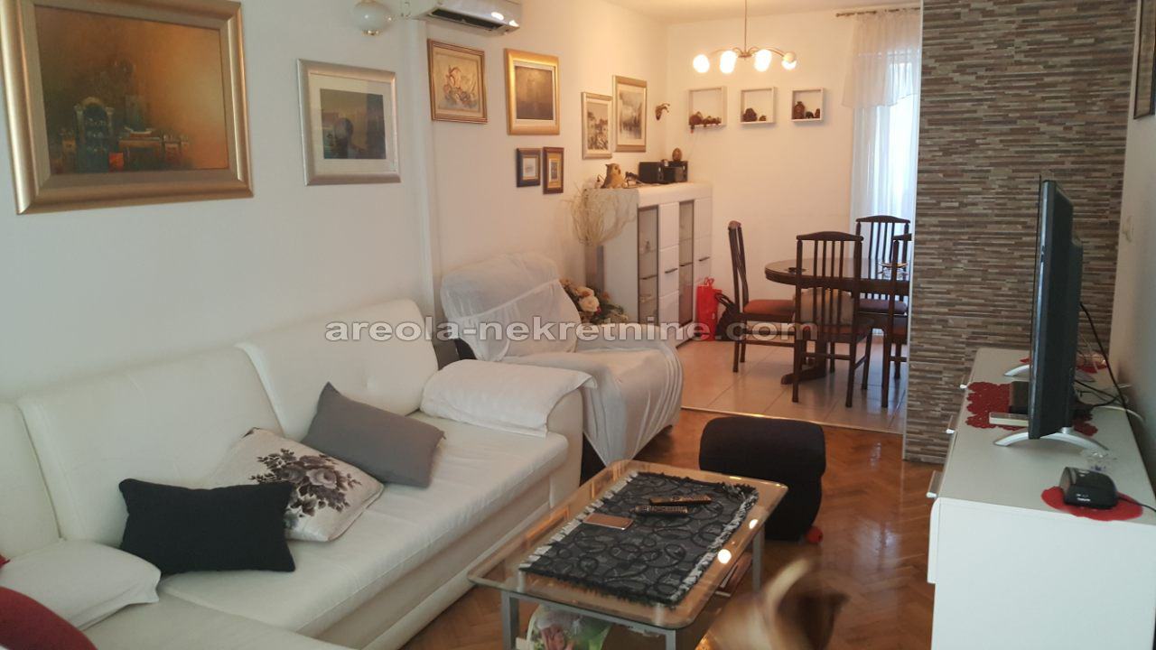 Stan: Split, Vukovarska ulica - Renoviran trosoban stan (prodaja)