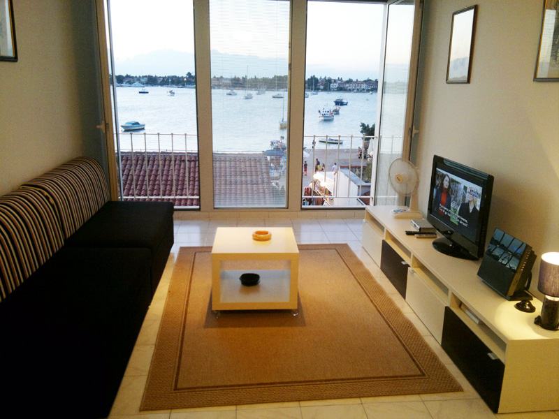 Stan: Umag 45 m2, centar, od 1.9.2016. (iznajmljivanje)