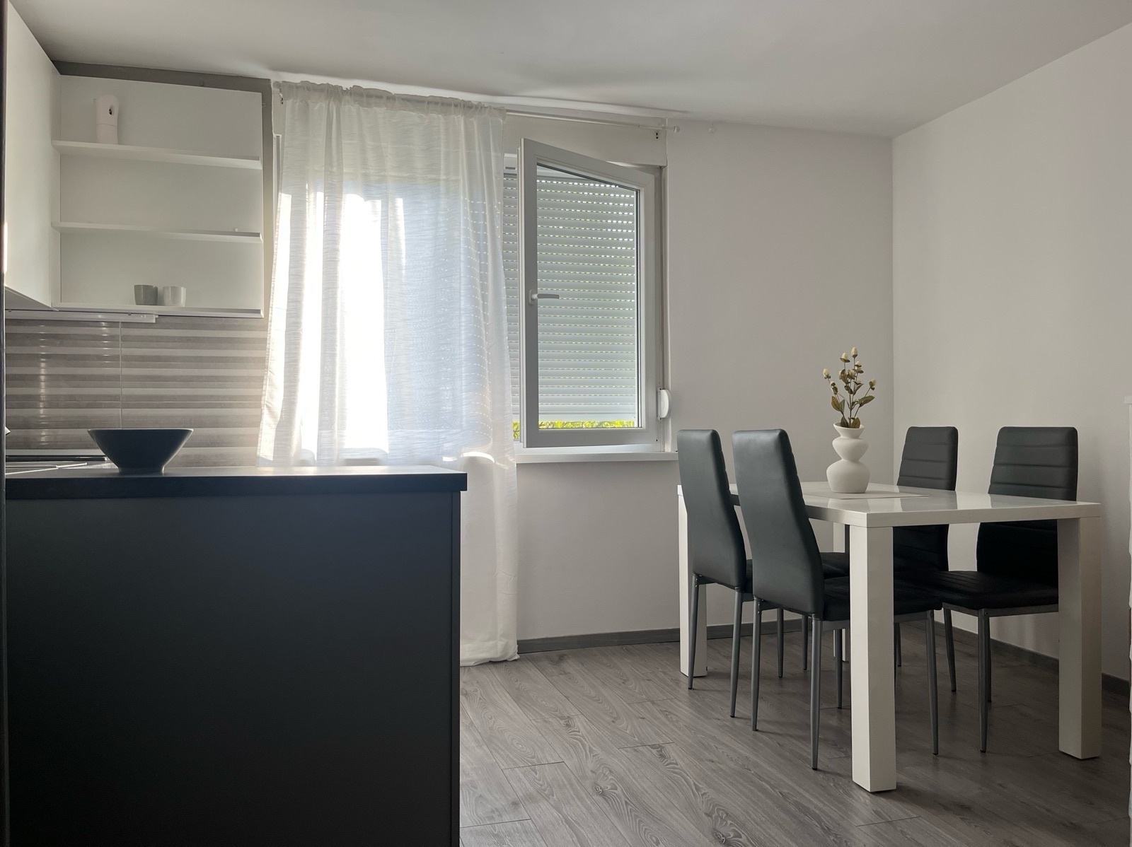 Stan: Zagreb (Botinec), 24.00 m2 (iznajmljivanje) (iznajmljivanje)