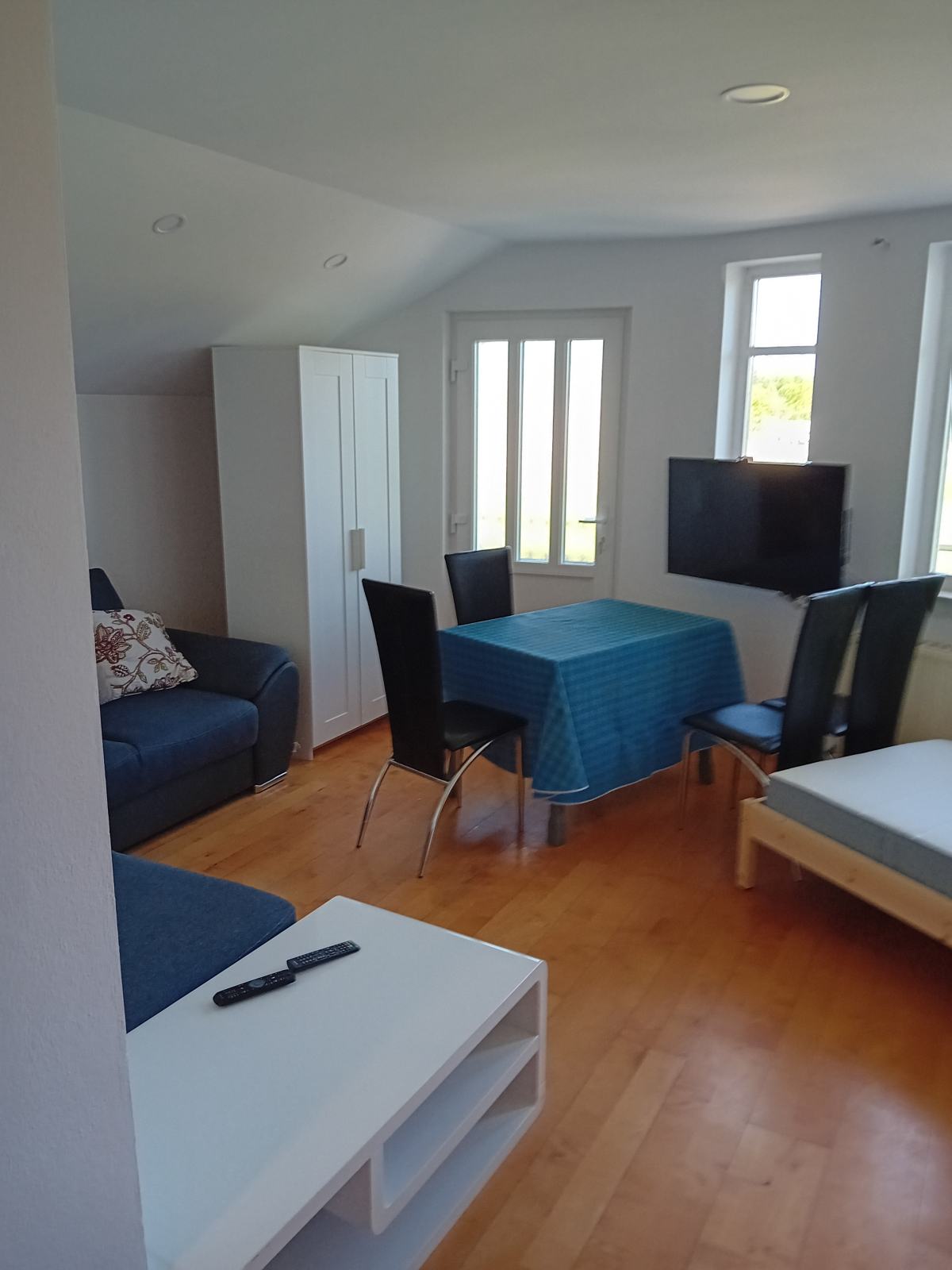 Stan: Zagreb (Ivanja Reka) (iznajmljivanje)