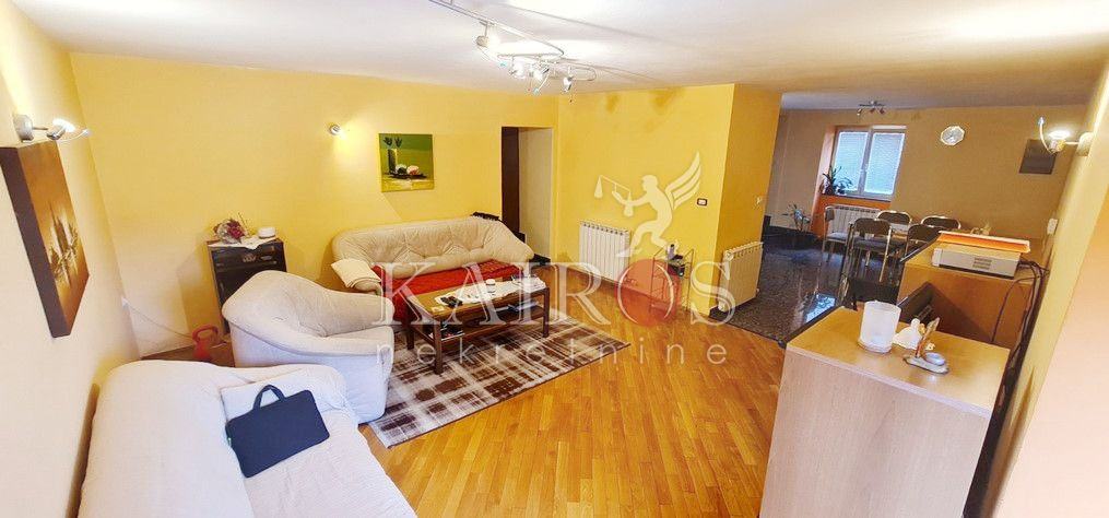 SV. KUZAM, KUĆA 180m2 za 245.000€ (prodaja)