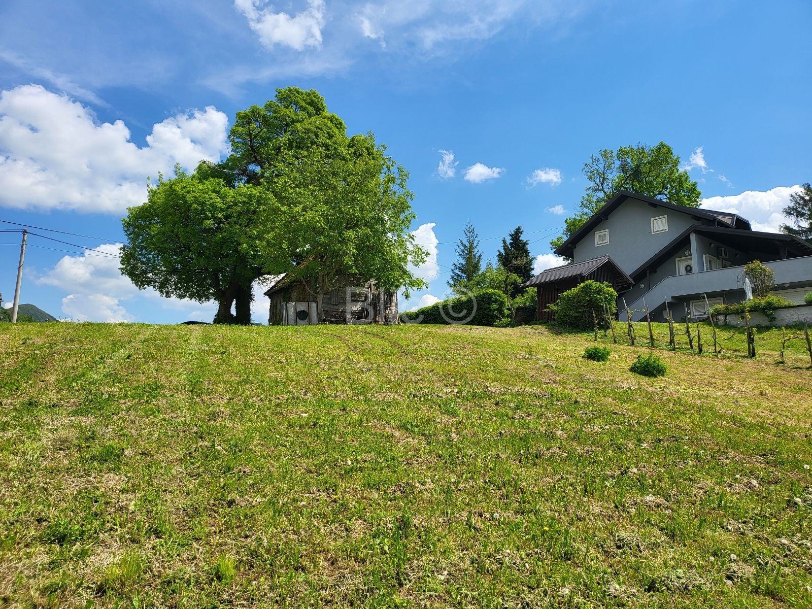 Sveta Jana, 3500 m2 zemljišta, samo 26.000