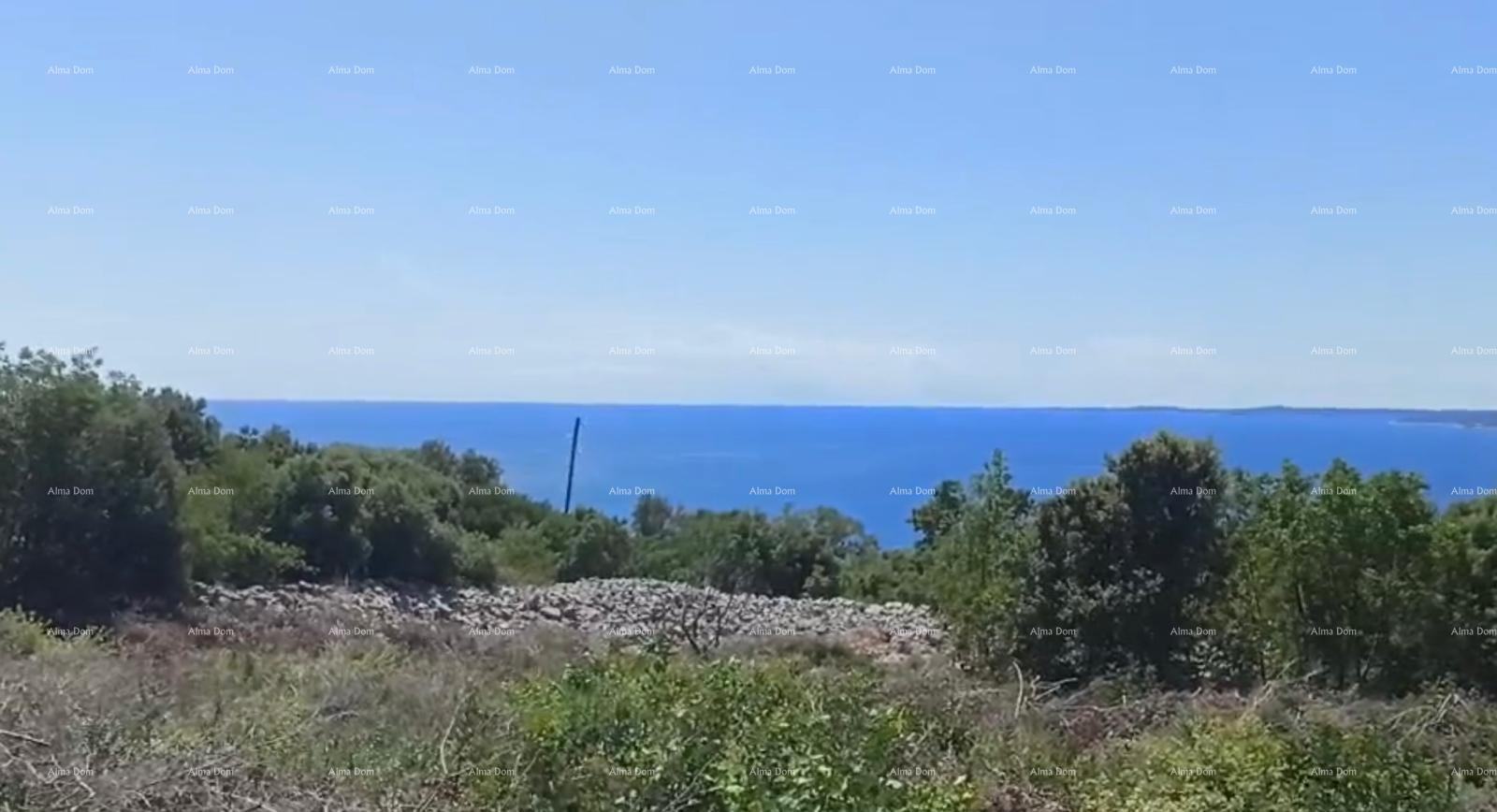 Trget (Istra) - građevinsko zemljište, predivan pogled mora!