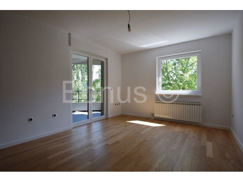 Trosoban stan 70 m2 - Maksimir, Svetice, Kennedyev trg (prodaja)