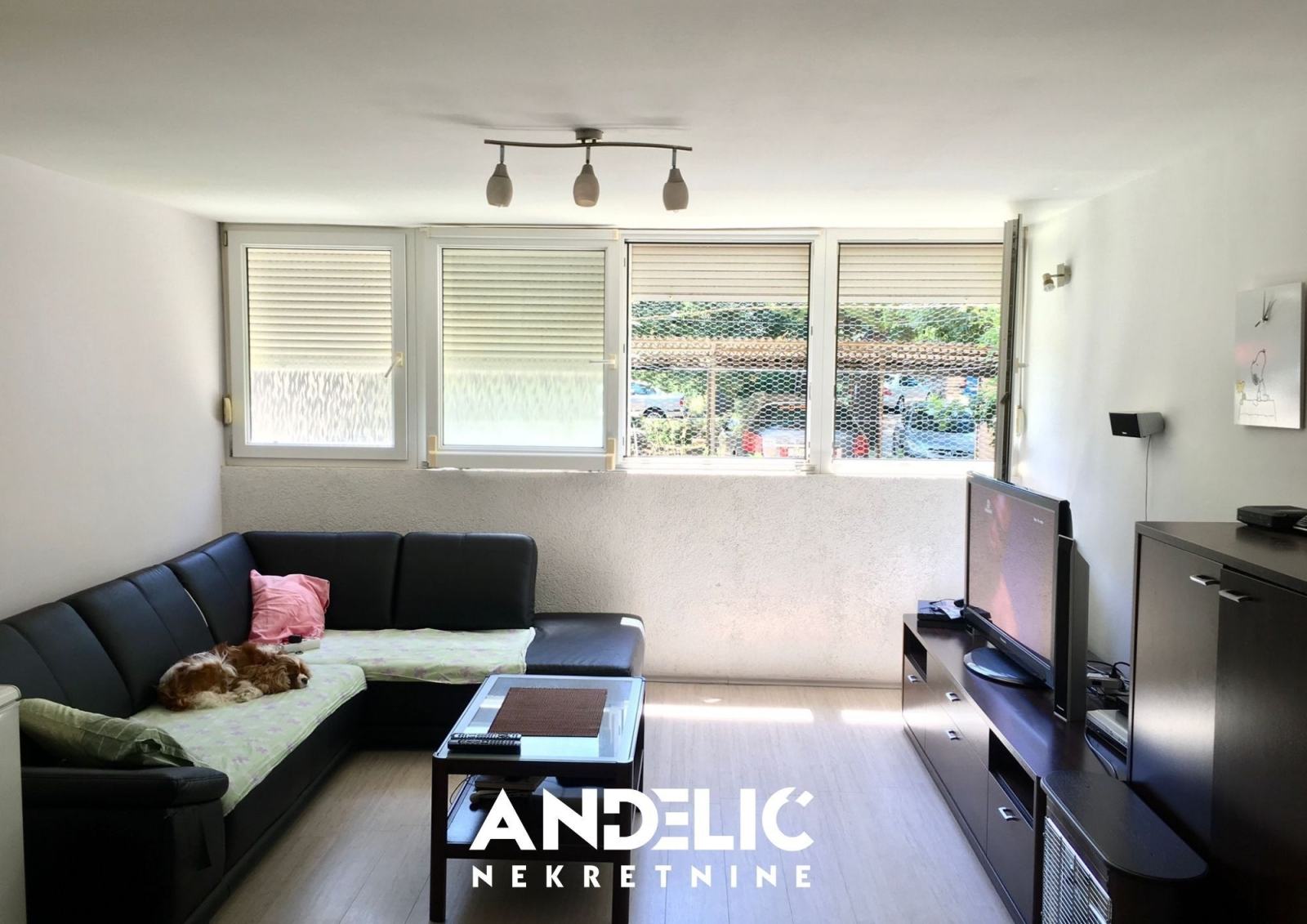 TROSOBAN STAN SPINUT - SPLIT (prodaja)