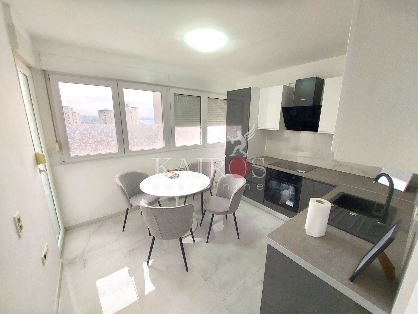 TURNIĆ, 2S+DB, lođa, 65 m2, novouređen (iznajmljivanje)