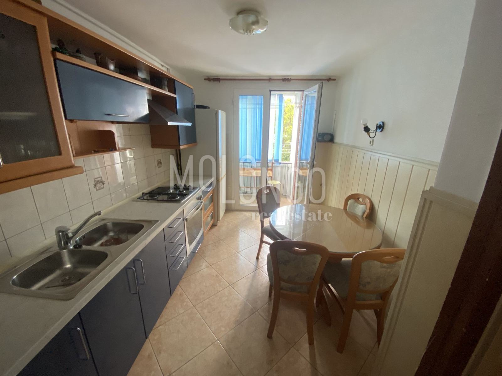 TURNIĆ, dvosoban stan odličnog rasporeda (prodaja)