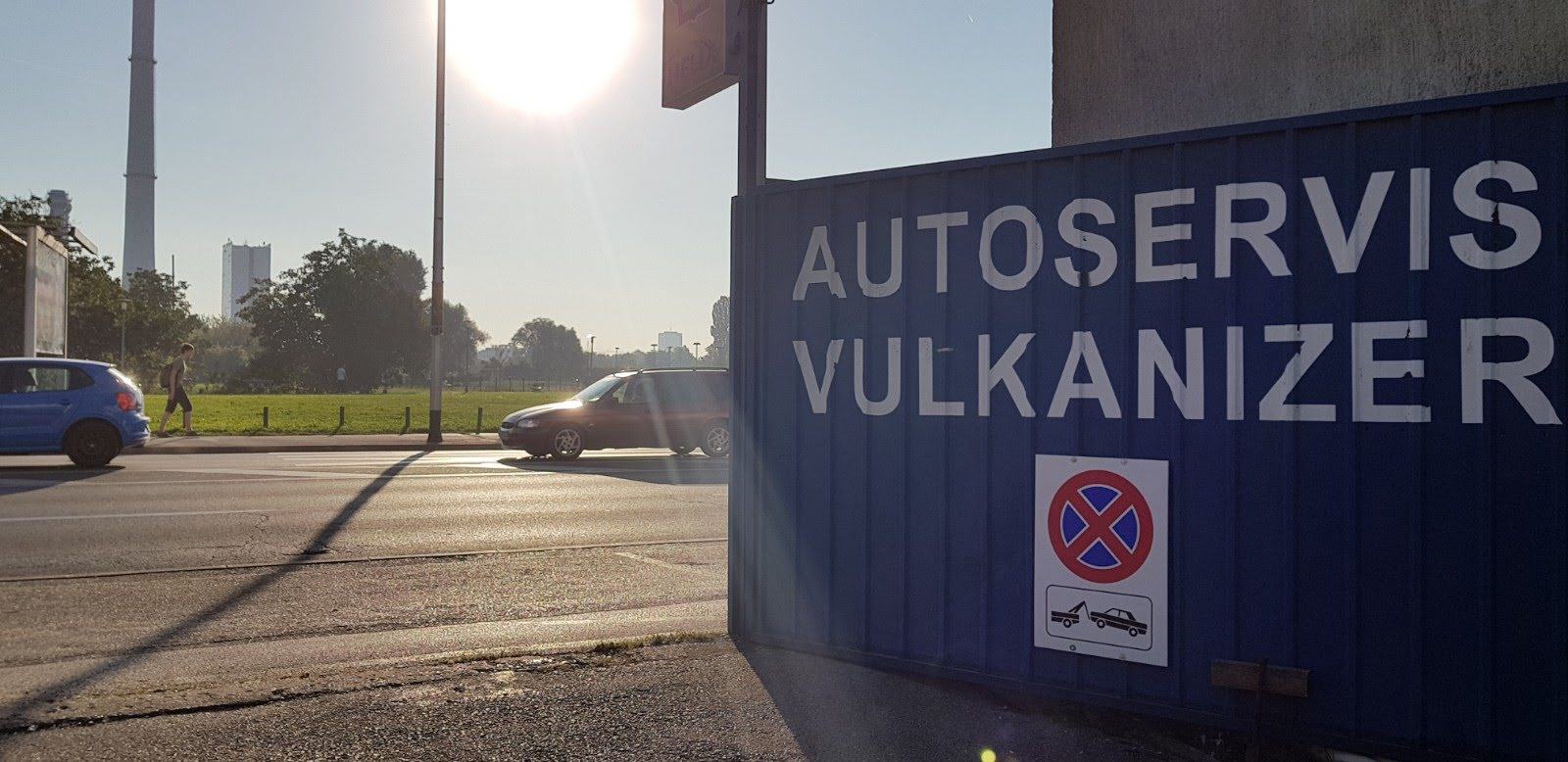 Uhodana autoradionica, izvrsna i frekventna lokacija novog kvarta ...