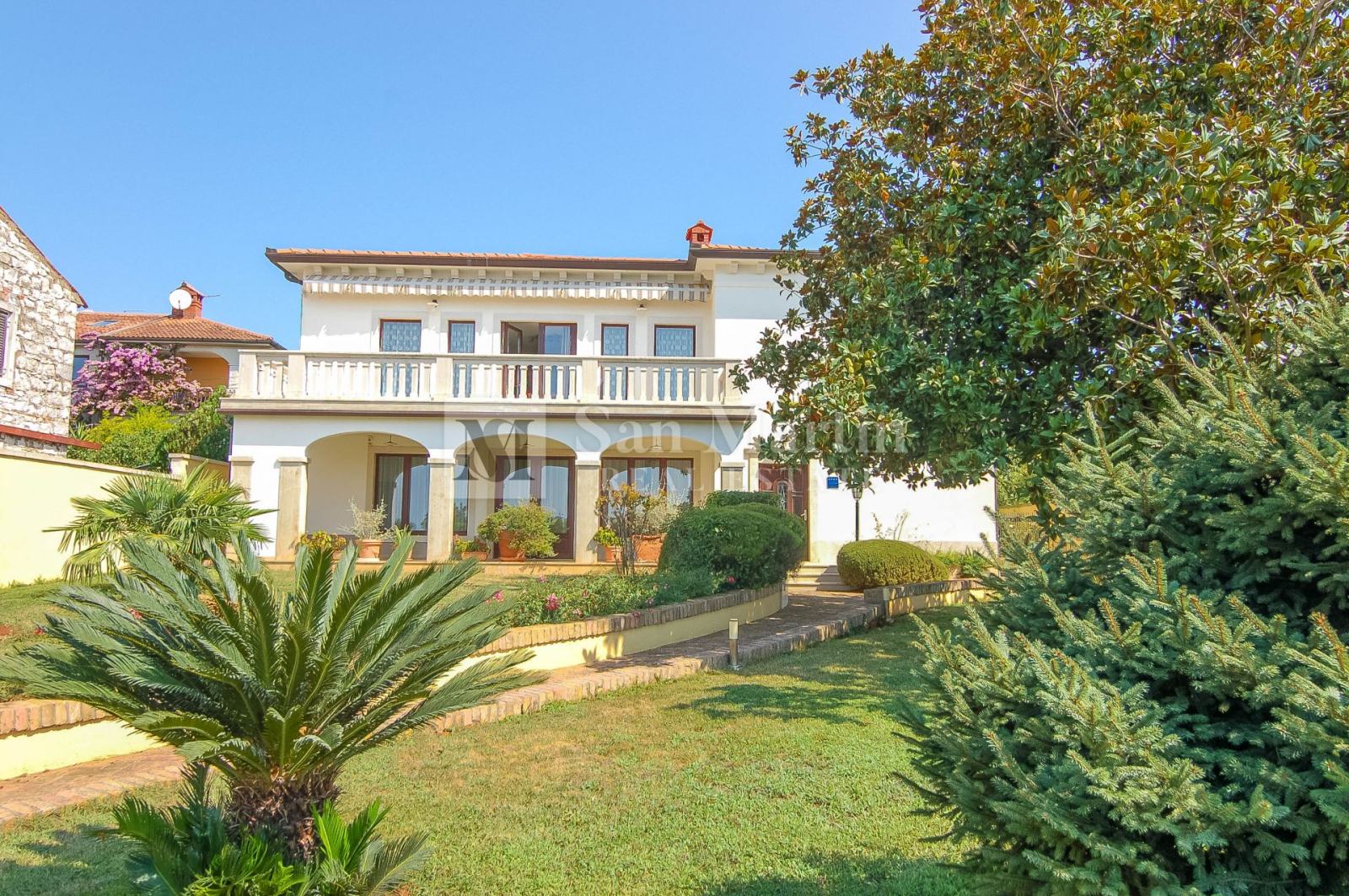 Umag- VILA, TOP lokacija, 1.red do mora (prodaja)