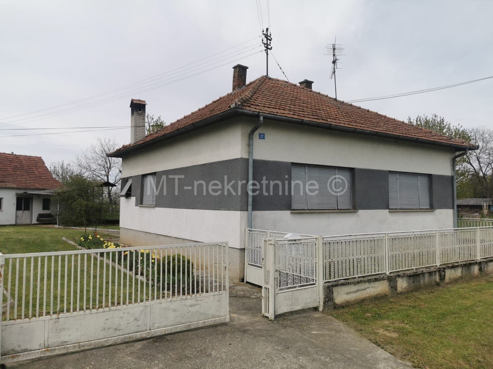 Velika Pisanica, kuća i gospodarski objekti (prodaja)