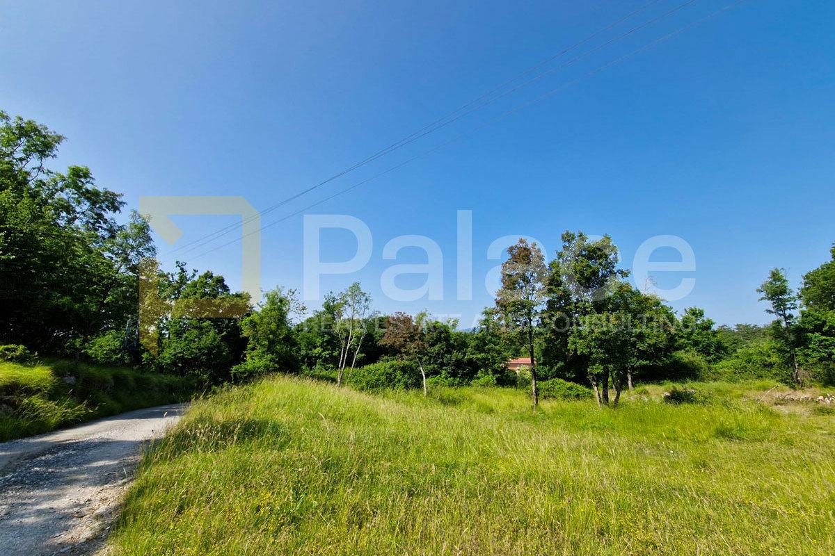 Veliki građevinski teren: mir i priroda nadomak Rijeke, Breza, 1.507m²