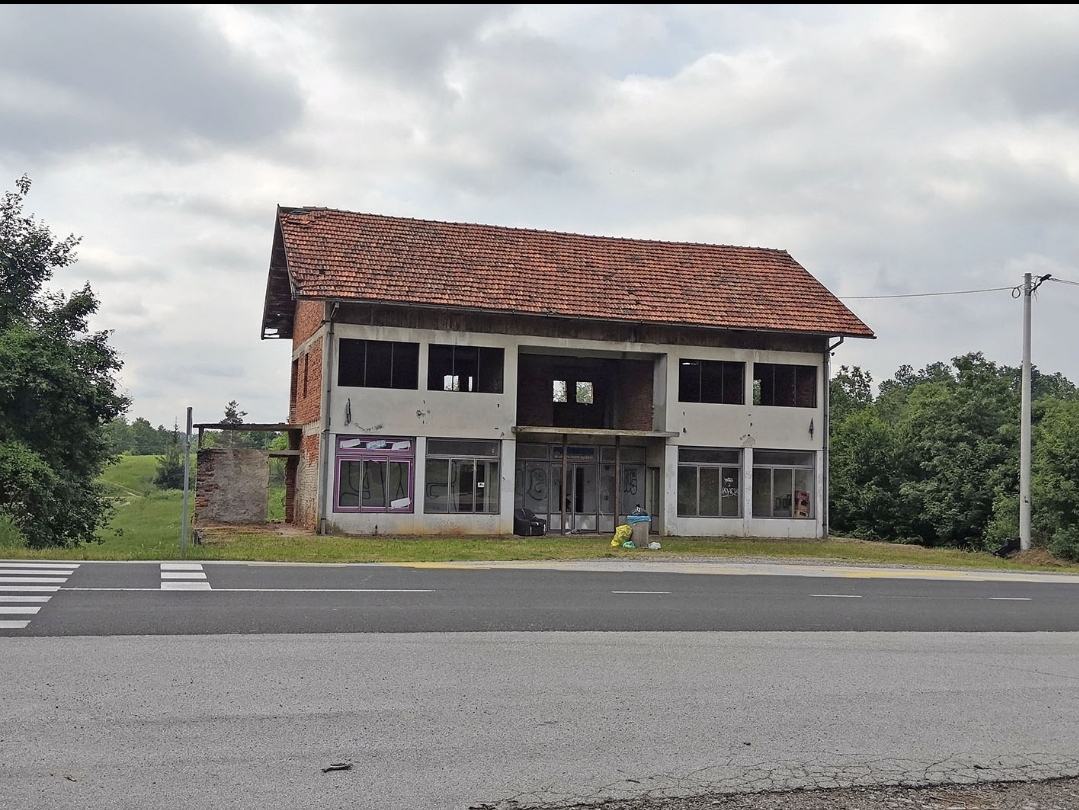 VELJUN 150m2 + okućnica 1225m2 (prodaja)