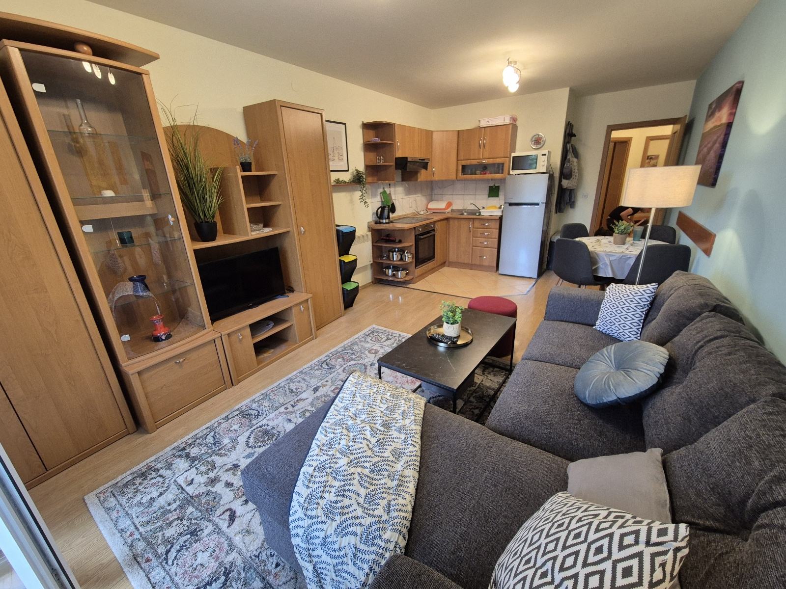 Novi veruda 2 spavaća (iznajmljivanje)