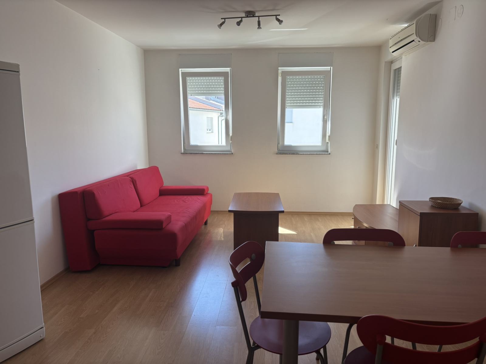 Veruda Porat – dugoročan najam stana, 2 SS + DB, parking (iznajmljivanje)