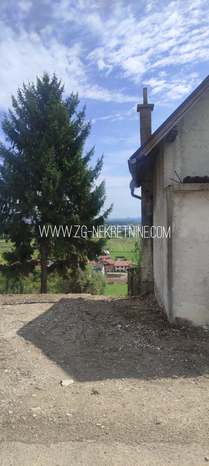 Vikendica Sveta Nedelja na parceli od 1551 m2