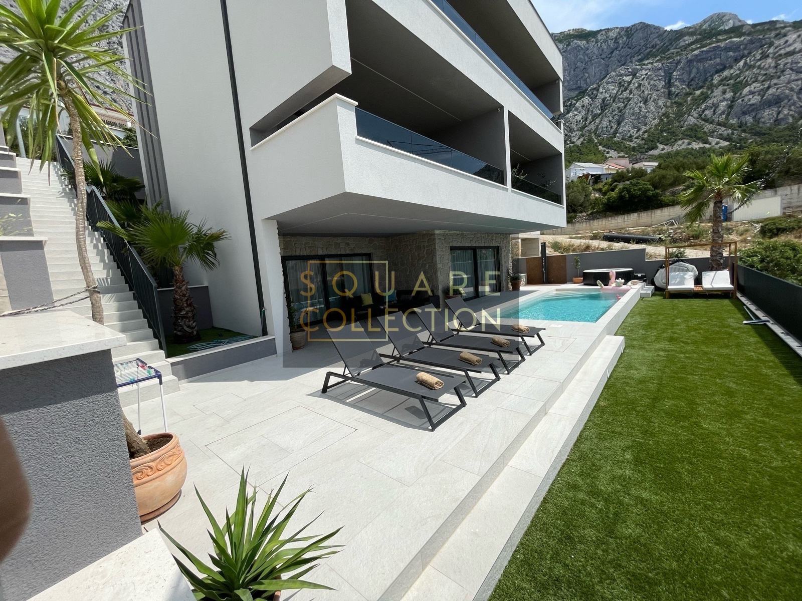 Nova vila u Makarskoj, pogled i bazen (prodaja)