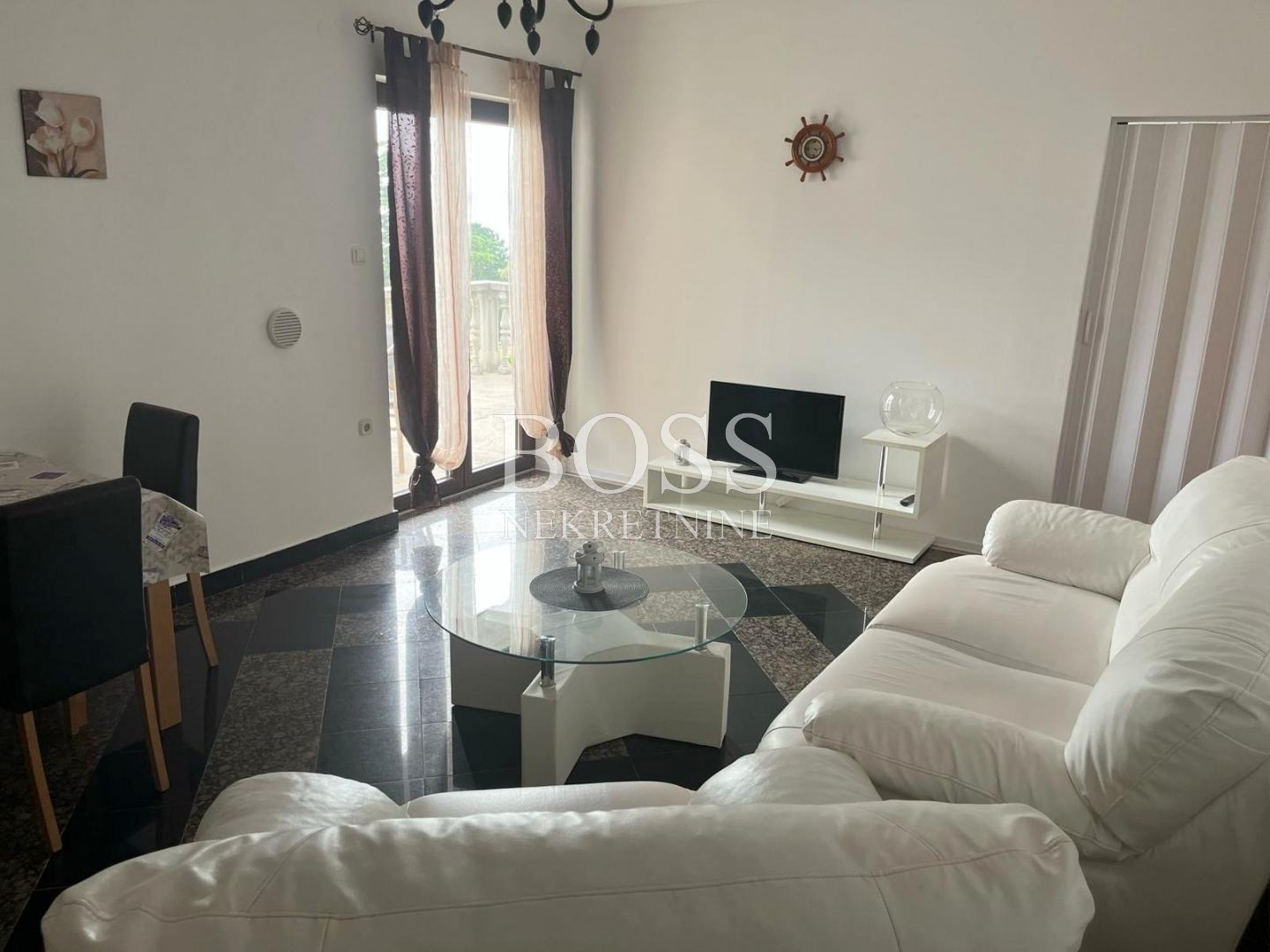 Novi Vinodolski, 2S+DB, 80m2, 190.000€