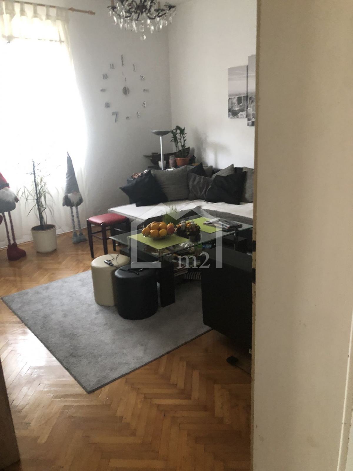 VRANJIC,PRVI RED DO MORA (iznajmljivanje)