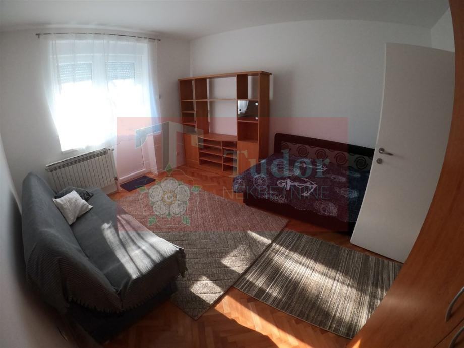 Vrbik - Vrbik, dvosoban stan 70m2 (iznajmljivanje)