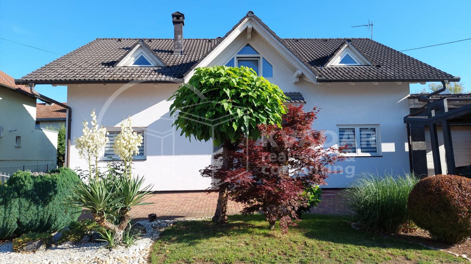 Vrbovec ! Prodaje se atraktivna kuća kompletno uređena, 245 m2, 5S+2DB ...