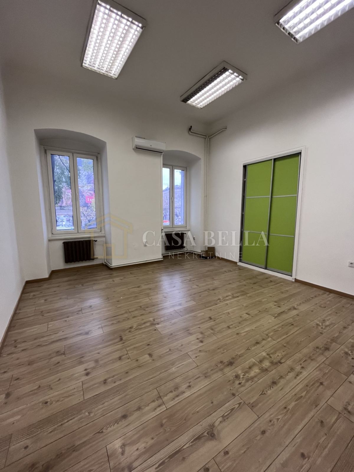 Žabica, 1. kat, ured, 36m2 (iznajmljivanje)