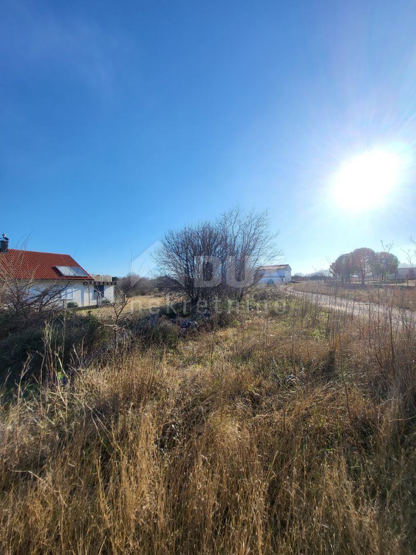 ZADAR, PODGRADINA - Građevinski teren 475 m2