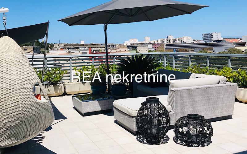 Zadar, Relja, penthouse s pogledom! (prodaja)