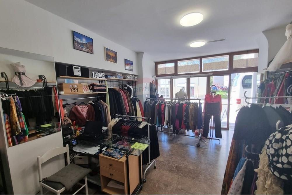 ZADAR, RELJA - POSLOVNI PROSTOR 50 m2 (prodaja)