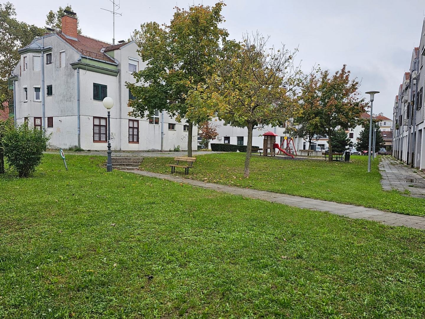 Zagreb/Stenjevec 3sobni Dvoetažni Stan 90 m2 (prodaja)