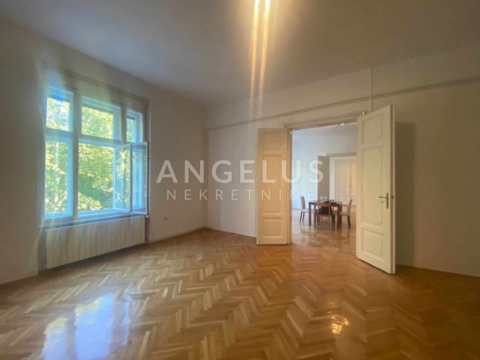 Zagreb, Zrinjevac - stan/ured 150m2 s predivnim pogledom na park ...