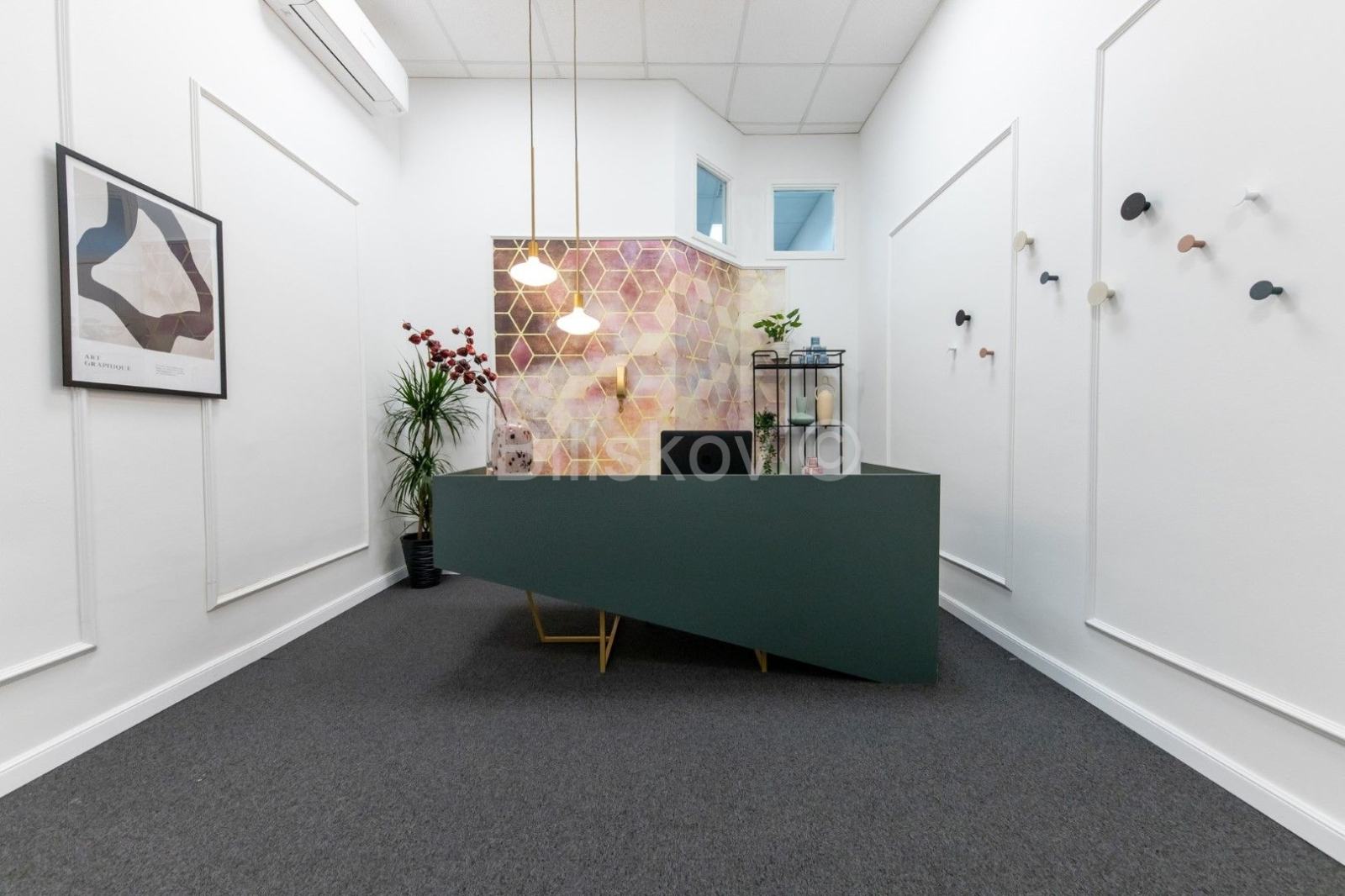 Zakup Split centar 3 ureda uređeno (iznajmljivanje)