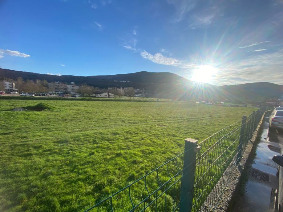 ZEMLJIŠTE SINJ, CENTAR GRADA, 6769 m2