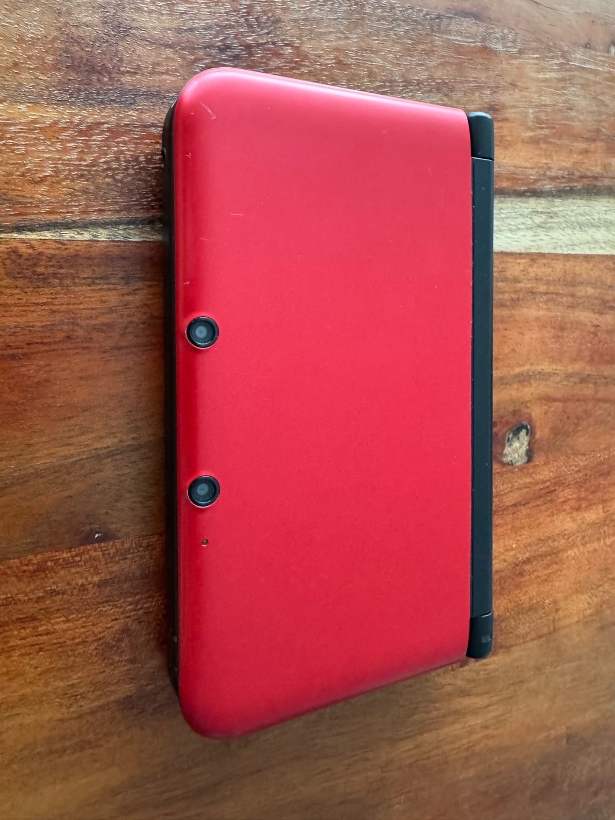 Nintendo 3DS XL Red