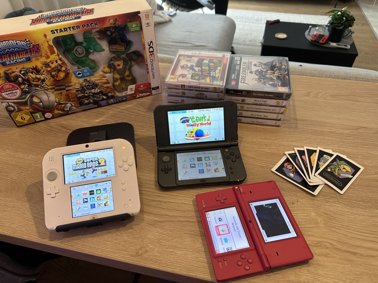 Nintendo Kolekcija (New 3DS XL, 2DS, DSi) + 15 igrica, modificirano
