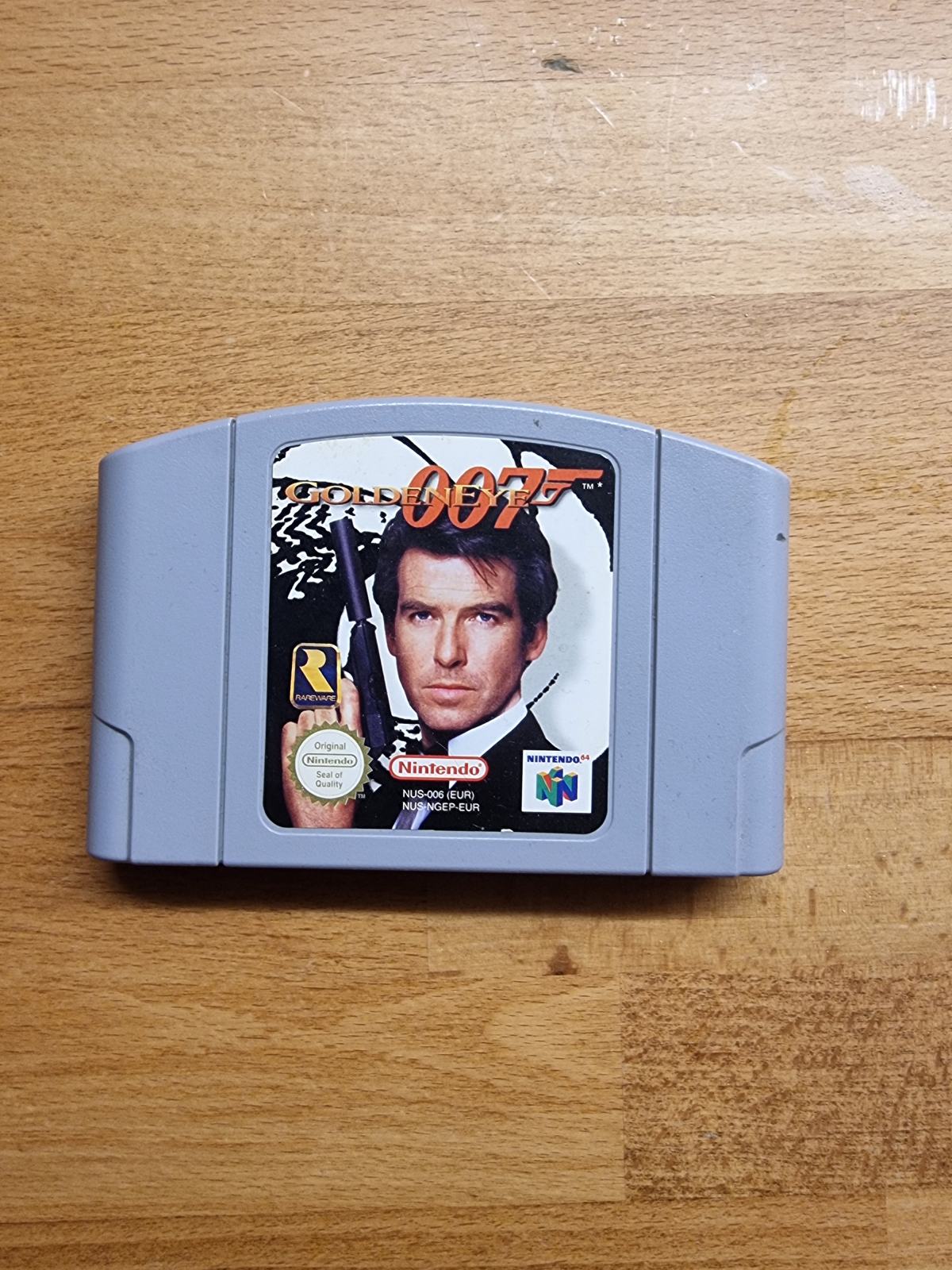 GoldenEye 007 (Nintendo 64 n64)