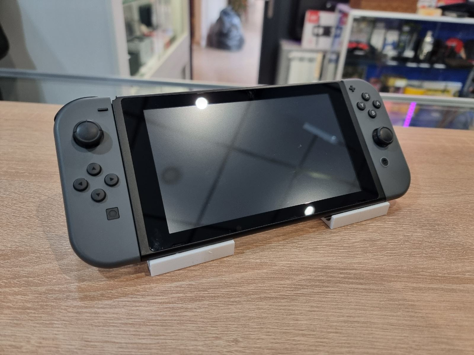 NINTENDO SWITCH HAC001(-01) V2 VERZIJA *DO 24 RATE* POVOLJNO! R1!