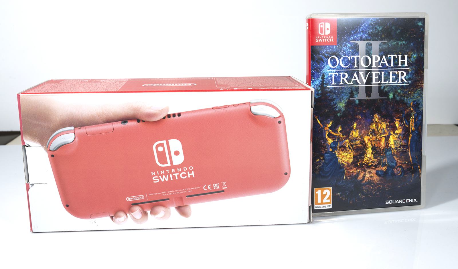 Nintendo Switch Lite Console - Coral + Octopath Traveler II igricom