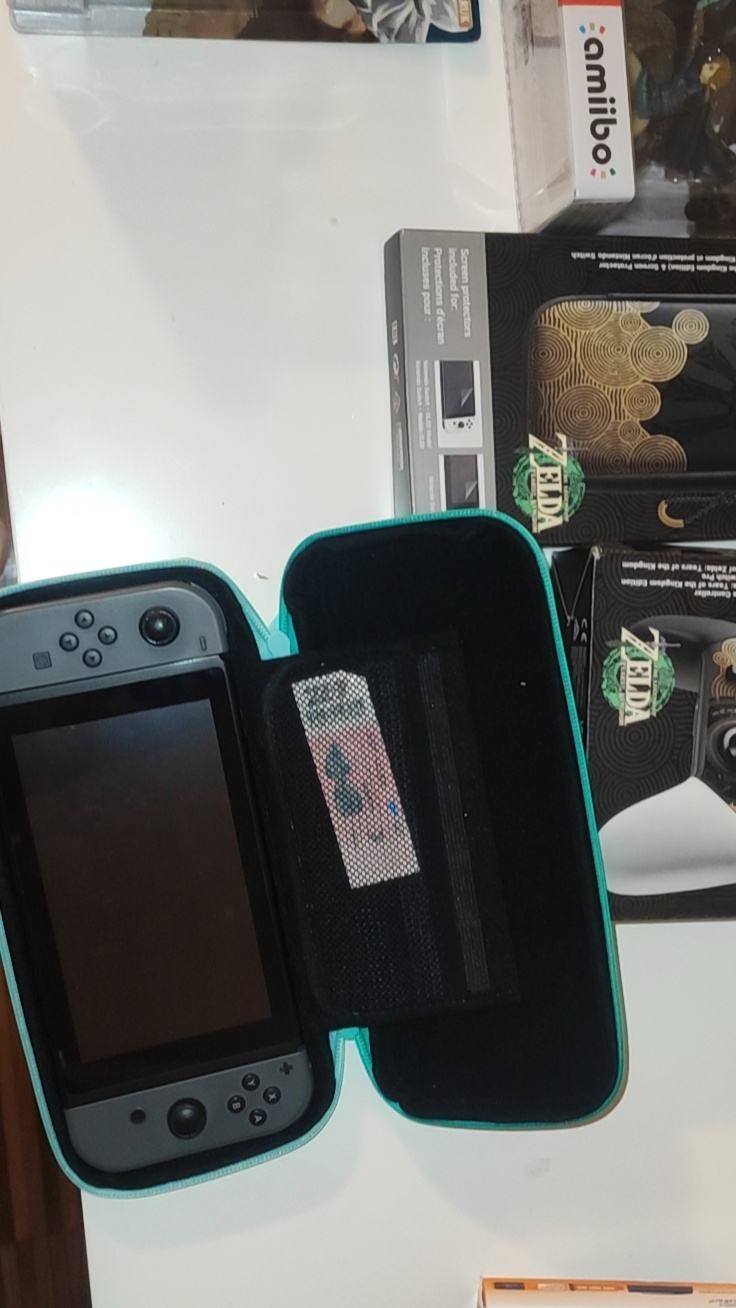 Nintendo switch OLED Zelda TOTK Edition + amiibo + Nintendo Switch v2