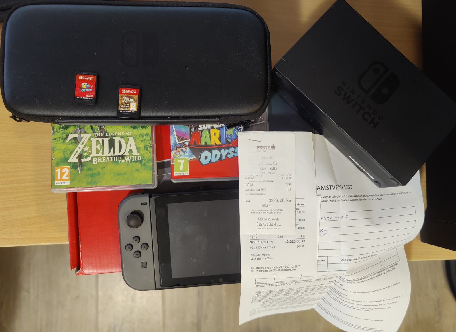 Nintendo Switch + Zelda: Breath of the Wild i Super Mario Odyssey