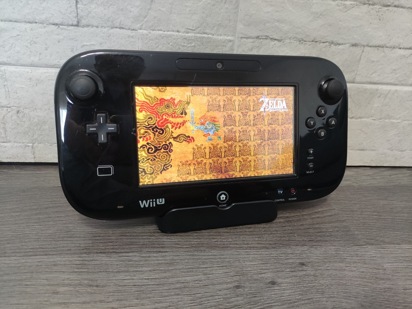 Nintendo Wii U 128gb modificiran