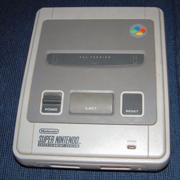 Super Nintendo (SNES) konzole + igre i dodaci ! Super Mario